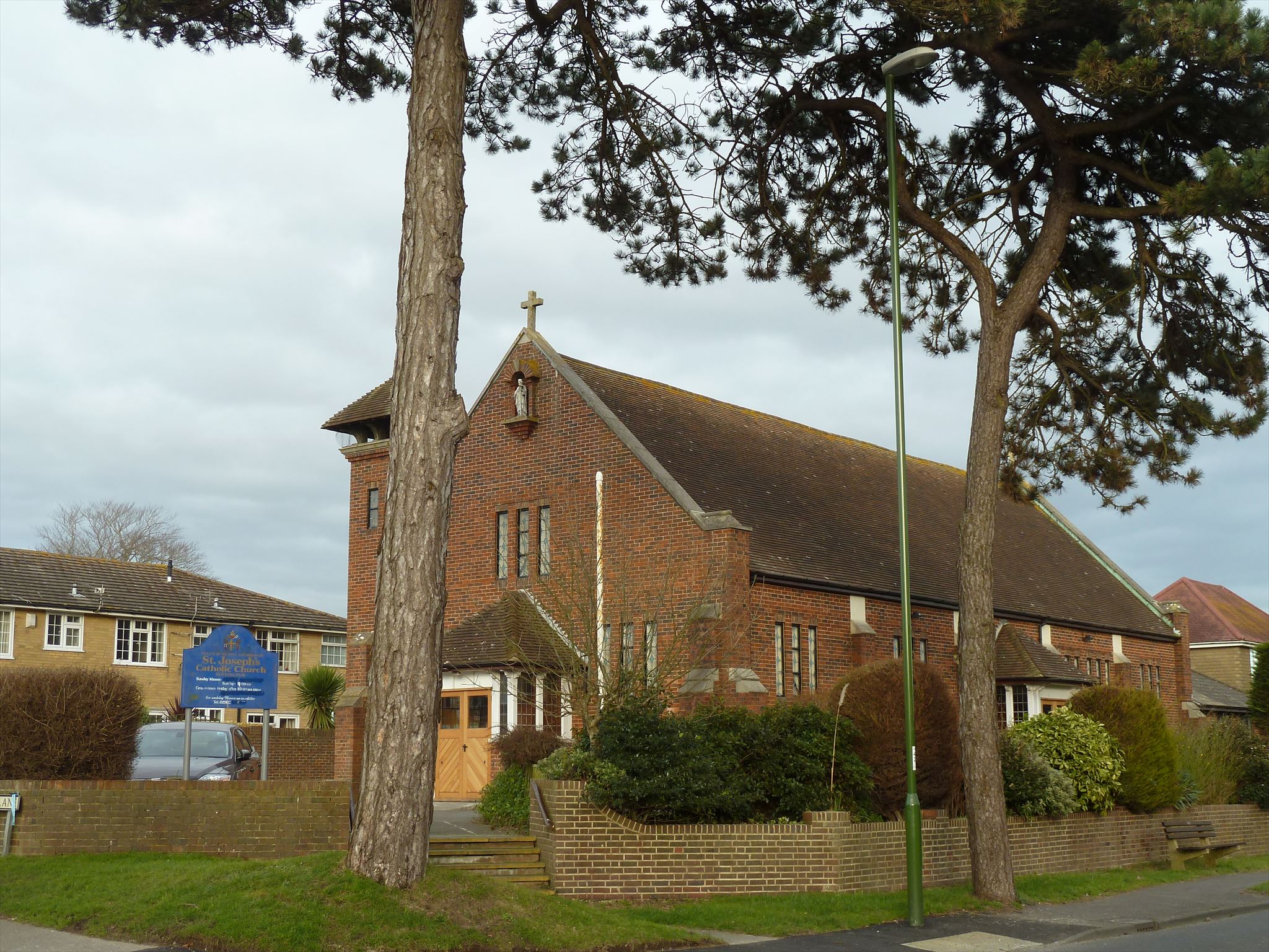 GC6C2V9 Church Micro 1555...Rustington - St Joseph (Traditional Cache ...