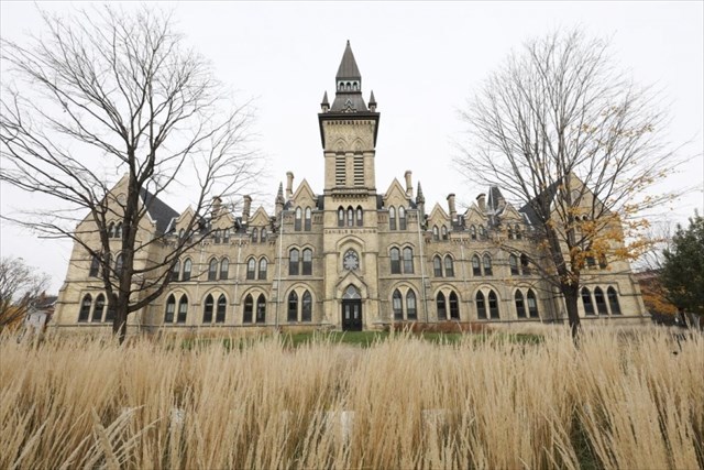 GC8WK9E The Daniels Building at UofT (Traditional Cache) in Ontario ...