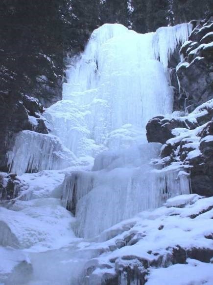 GC81E76 Solstice Ice Climb (WI3) (Traditional Cache) in Alberta, Canada ...