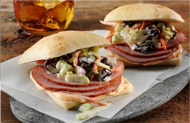 GC840V5 Zesty Ham Sandwich with Tart Sweet Cherry Slaw (Unknown Cache ...