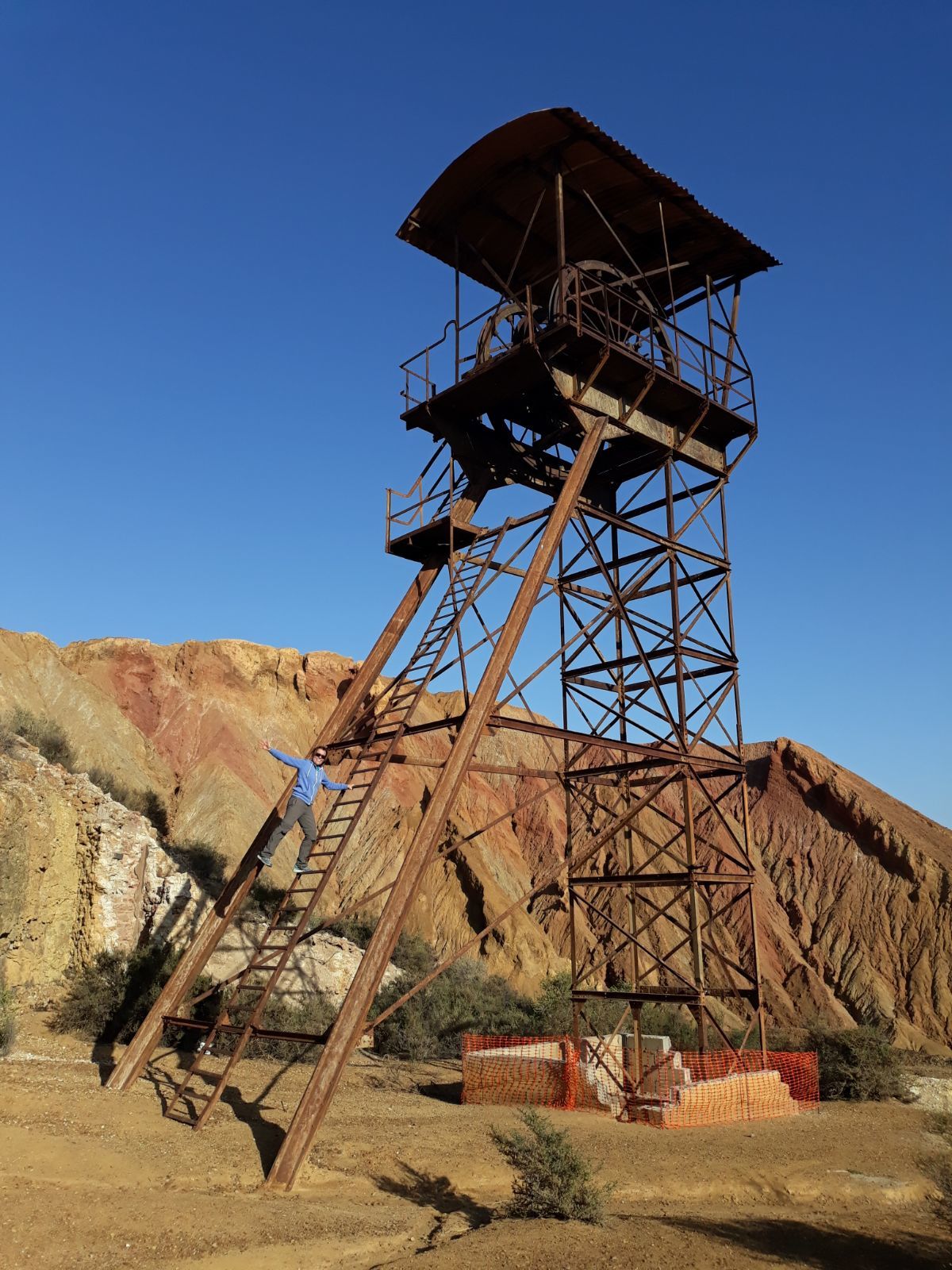 GC7N2HP Castillete de la mina "No te Escaparás" (Traditional Cache) in ...