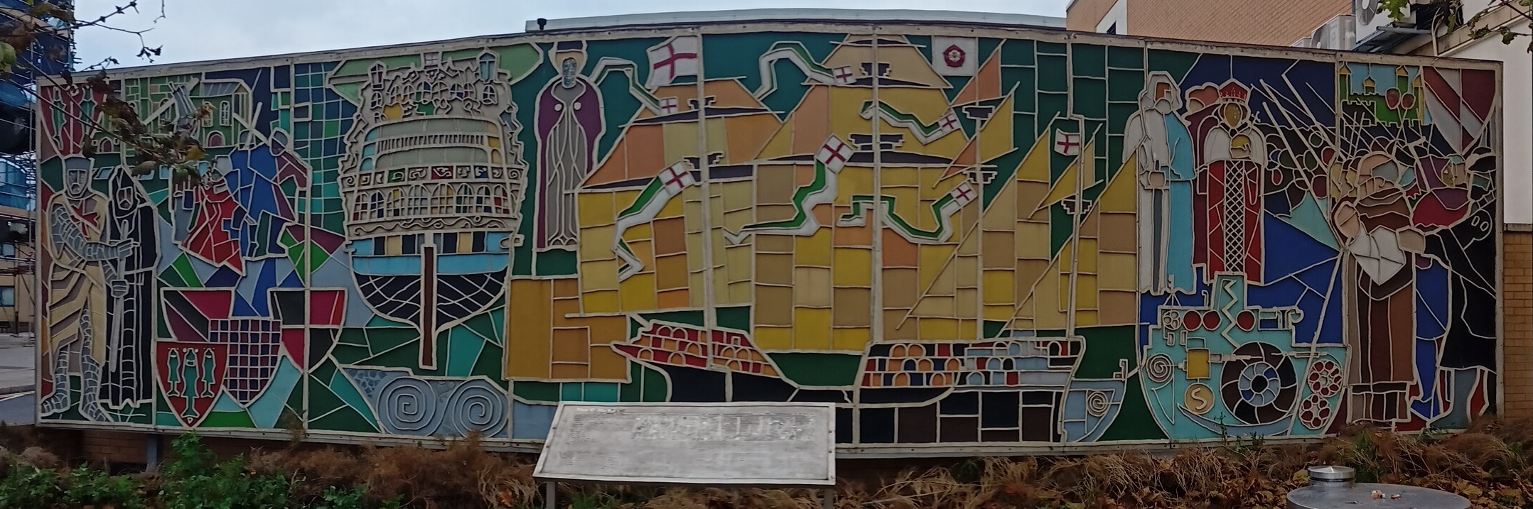 GC9K8NX Erith Art - Mural (Multi-cache) in London, United Kingdom ...