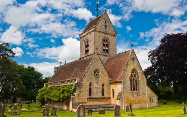 GC6WT5G Church Micro 10235 Hatherop (Traditional Cache) in Southern England, United Kingdom ...