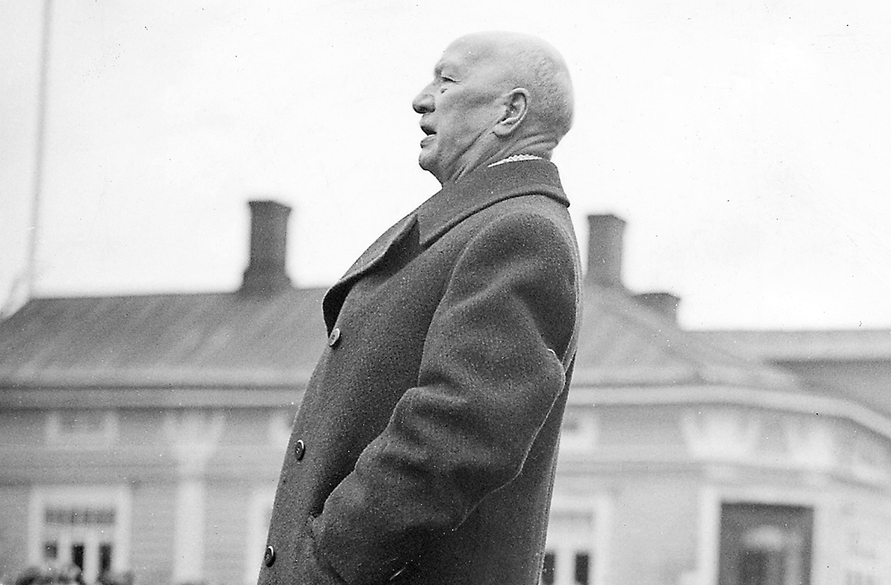 GC947GX Åländska kändisar 2 - Julius Sundblom (Unknown Cache) in Aland ...