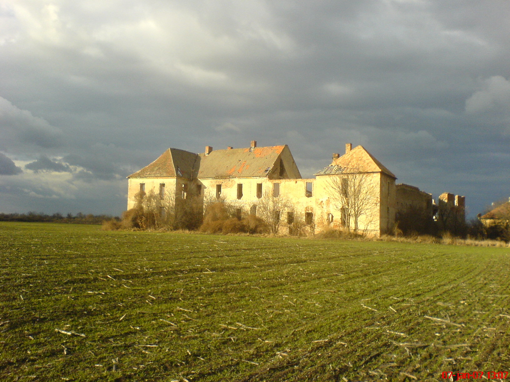 GC72KFK Kaštieľ Nebojsa (Traditional Cache) in Trnavský kraj, Slovakia ...