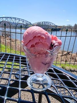 GC9T933 Ice Cream Social by the River (Event Cache) in New York, United ...
