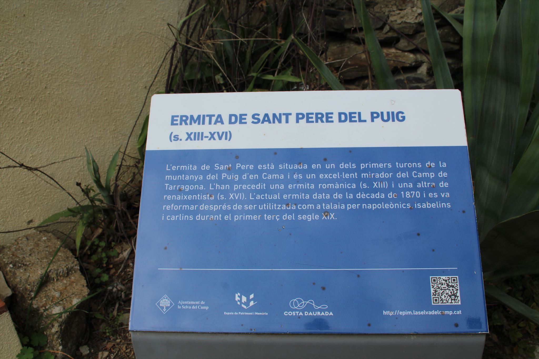 Ermita de Sant Pere del Puig - La Selva del Camp, España - Roman Catholic Churches on Waymarking.com