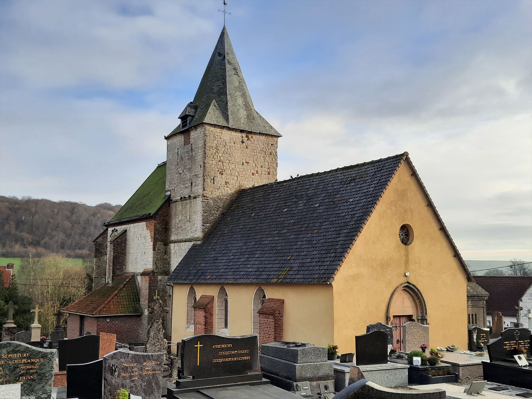 Le Clocher de l'Église Saint-Wulmer - Parenty, France - Bell Towers on ...