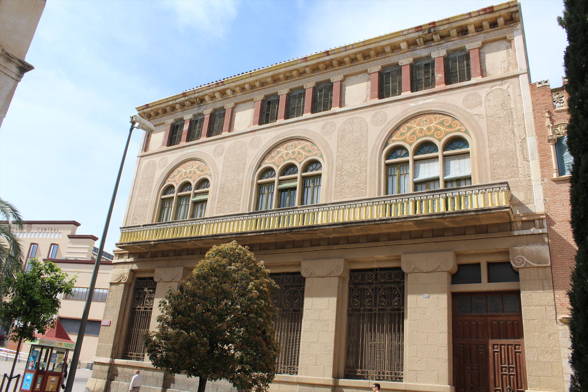 Casa Gasull - Reus, España - Art Deco - Art Nouveau on Waymarking.com