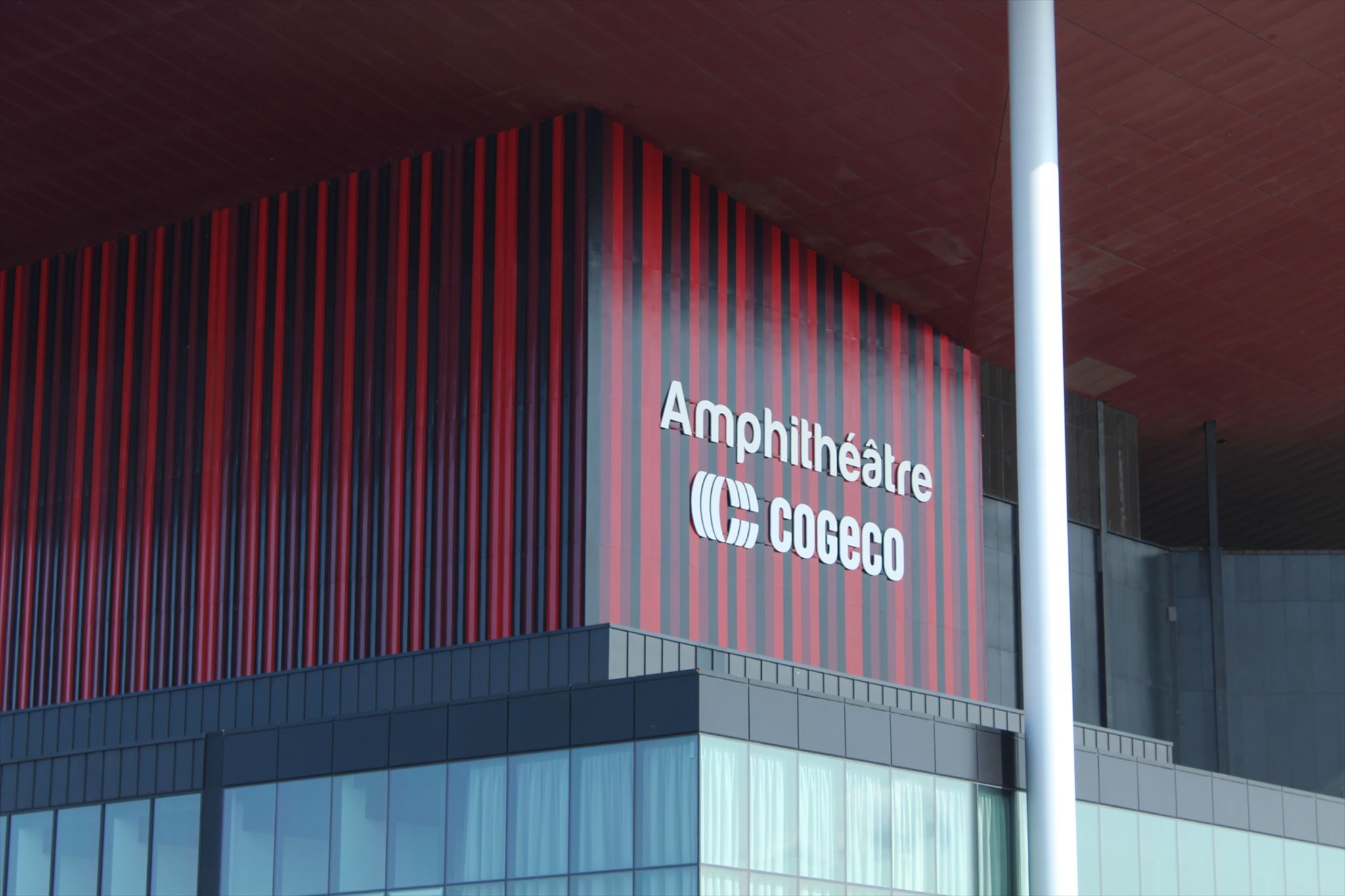 Amphithéâtre Cogeco - Trois-Rivières, Québec - Wikipedia Entries on ...