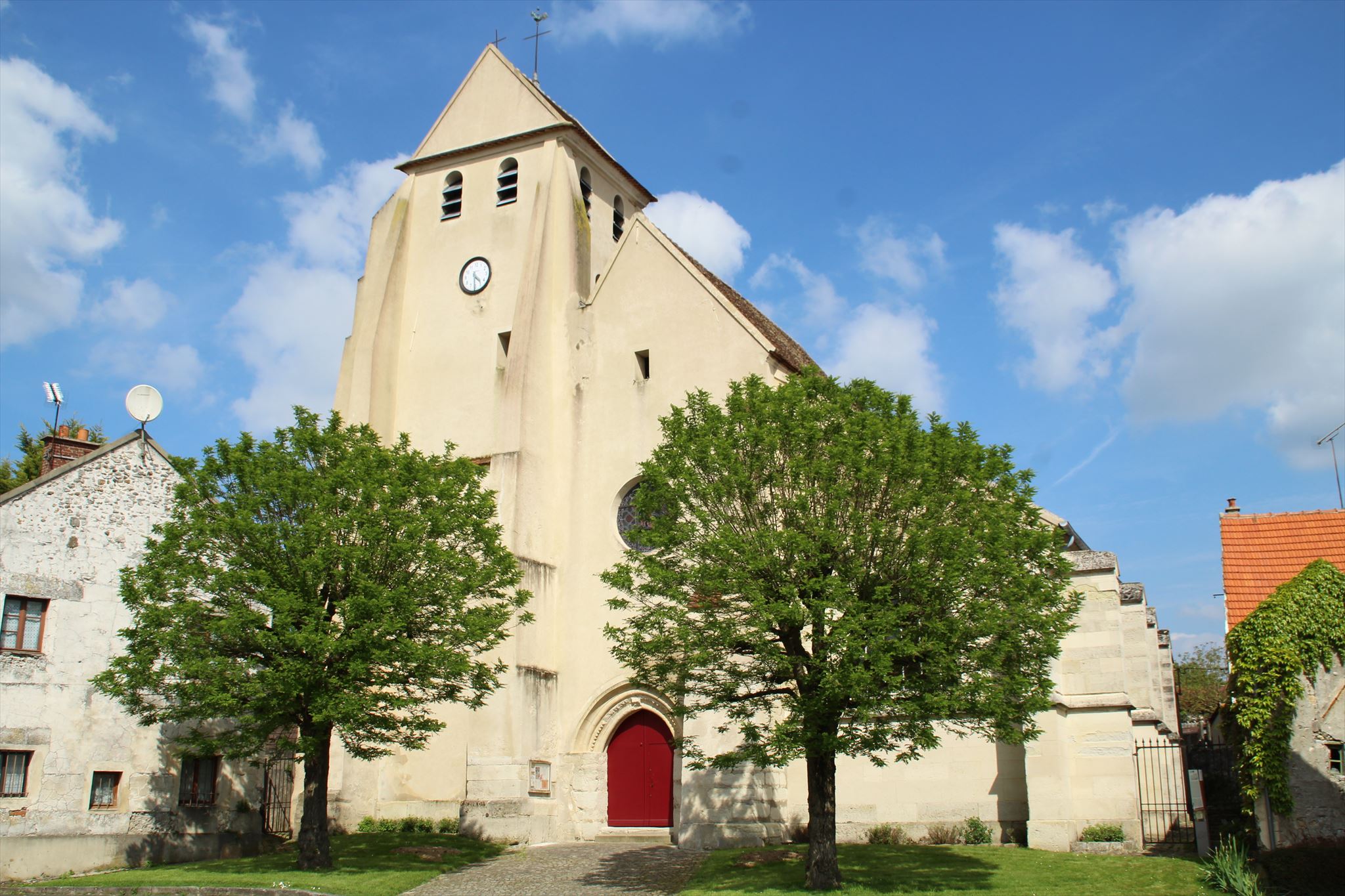 Église Saint-Pierre-et-Saint-Paul - Chambry, France - Roman Catholic ...