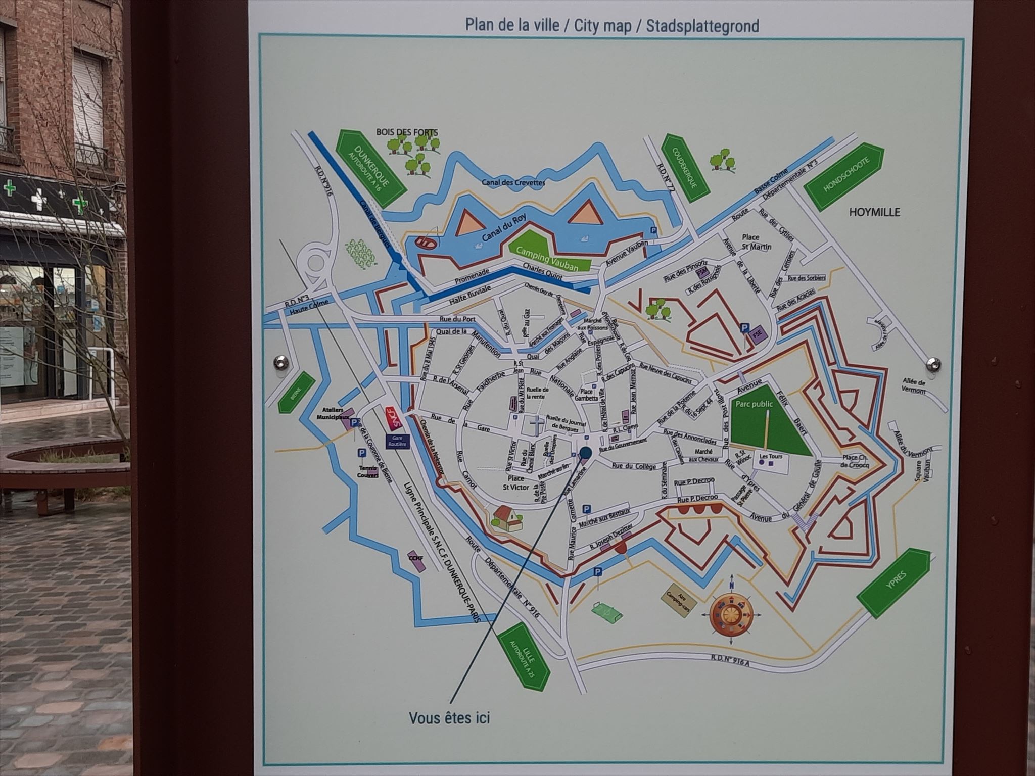 Vous Êtes Ici : Place Henri Billiaert - Bergues, France - 'You Are Here ...