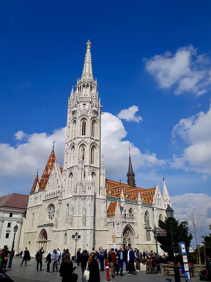 Église Notre-Dame-de-l'Assomption de Budavár - Budapest, Hungary ...