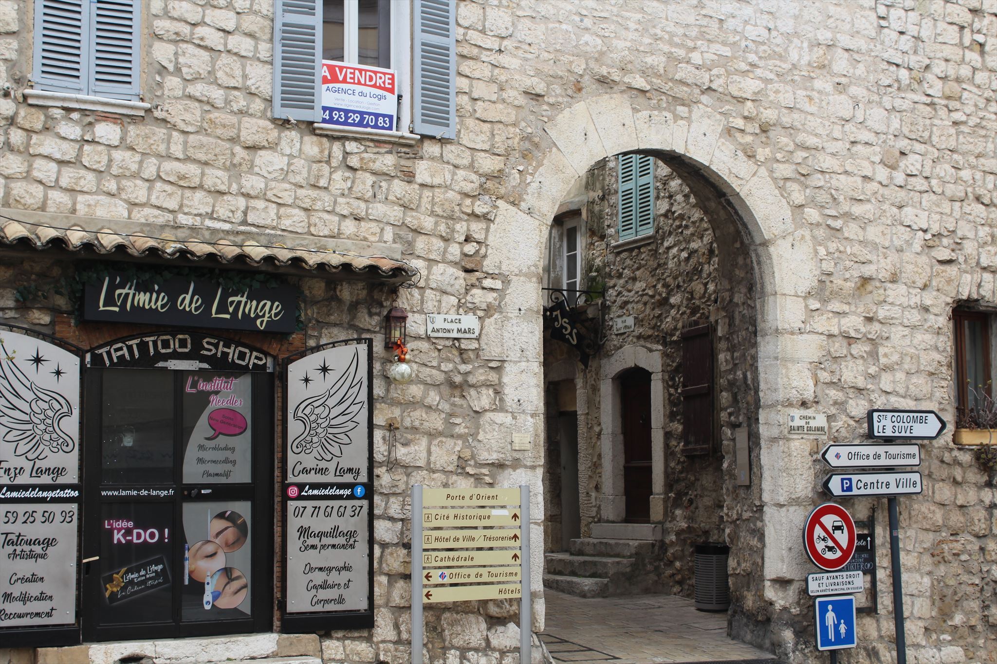 La Porte d'Orient - Vence, France - Official Local Tourism Attractions ...