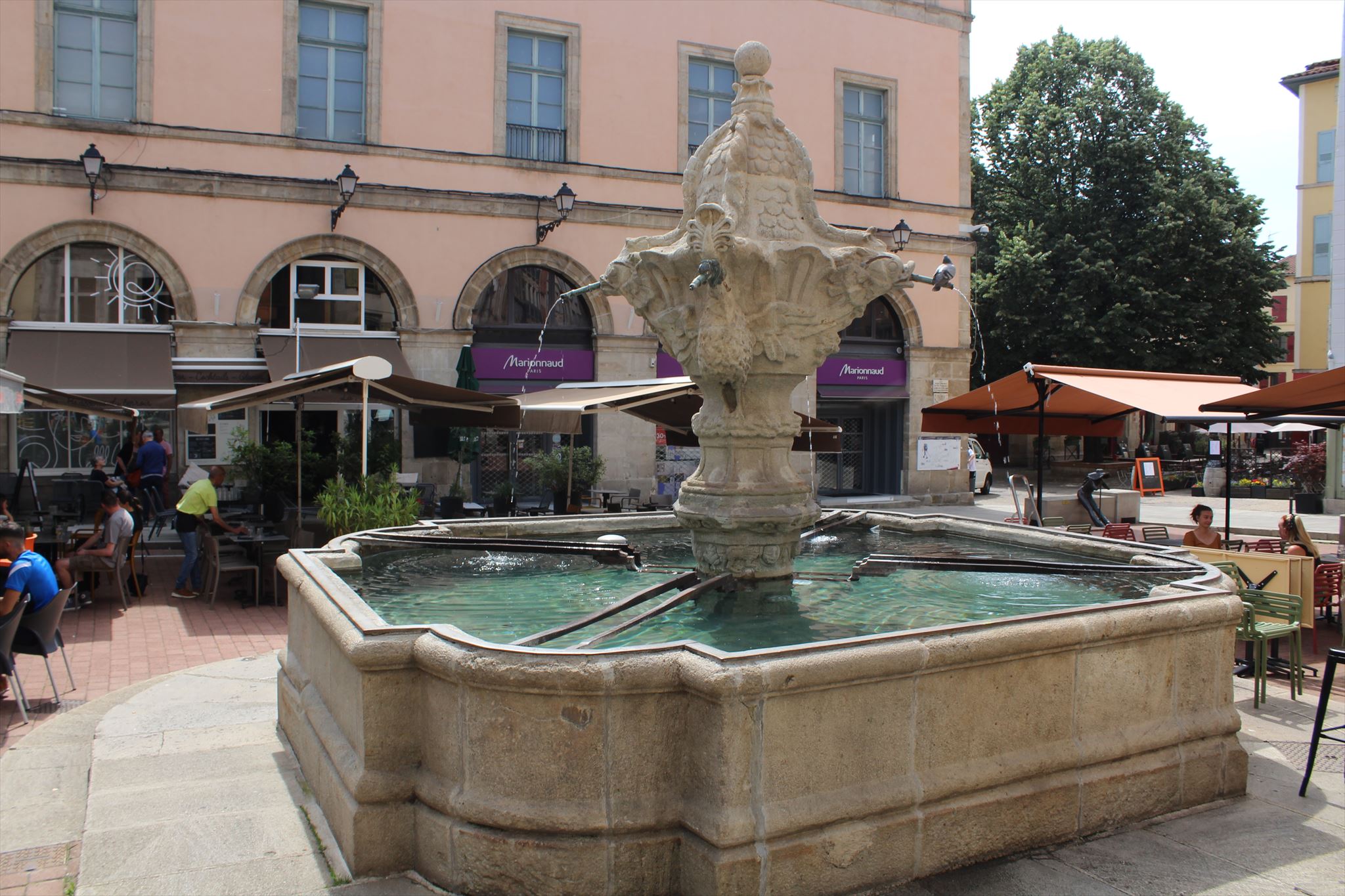 Fontaine du Plot - Le Puy-en-Velay, France - Fountains on Waymarking.com