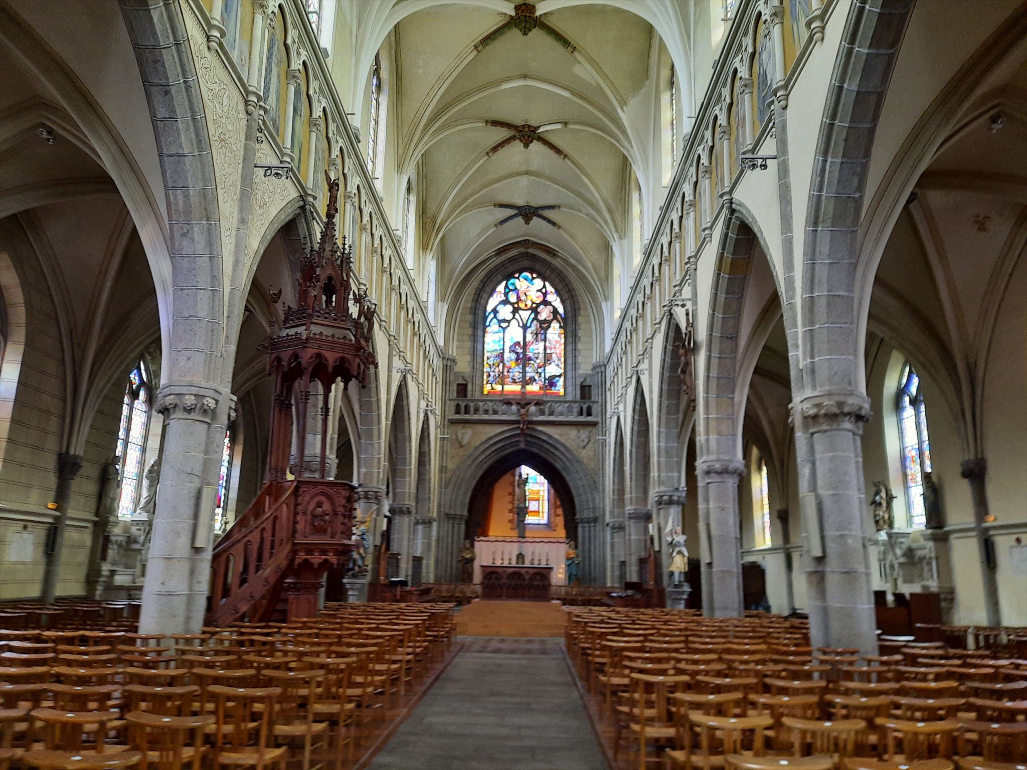 Eglise Saint-Jacques - Saint-James, France - Roman Catholic Churches on ...