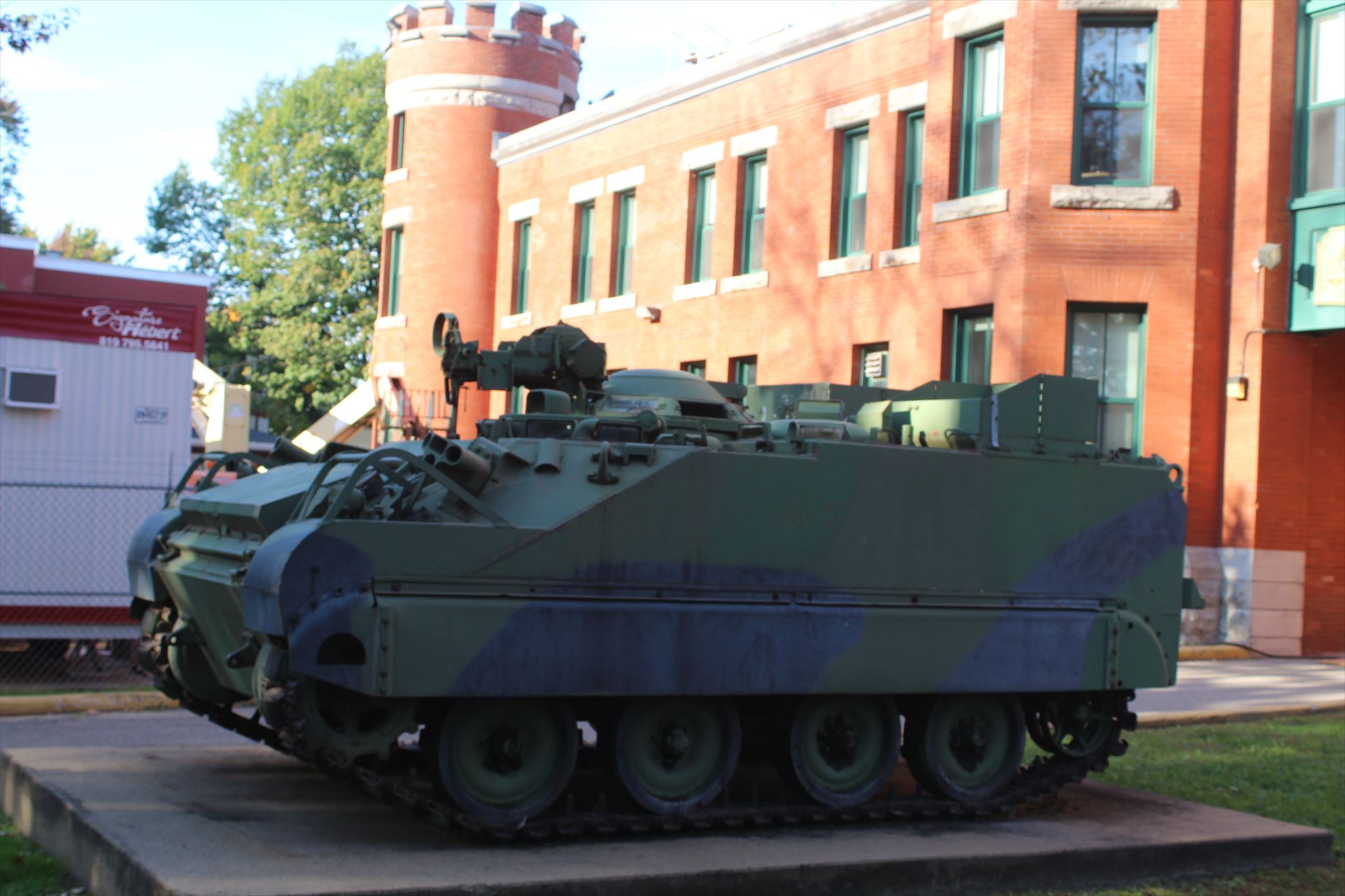 Lynx reconnaissance vehicle - Trois-Rivières, Québec - Military Ground ...