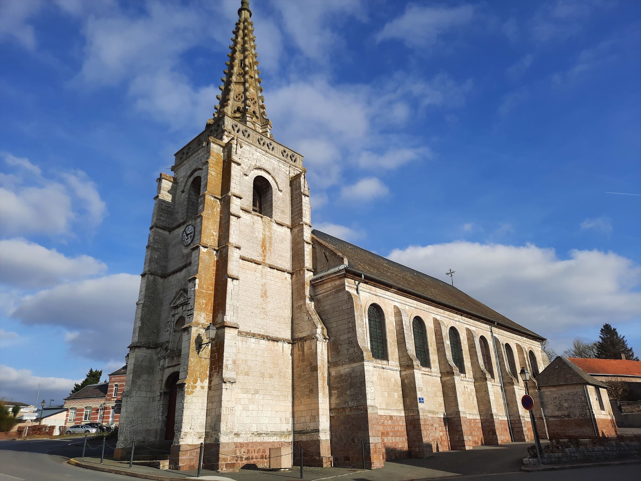 Église Saint-Martin - Bourdon, France - Wikipedia Entries on Waymarking.com