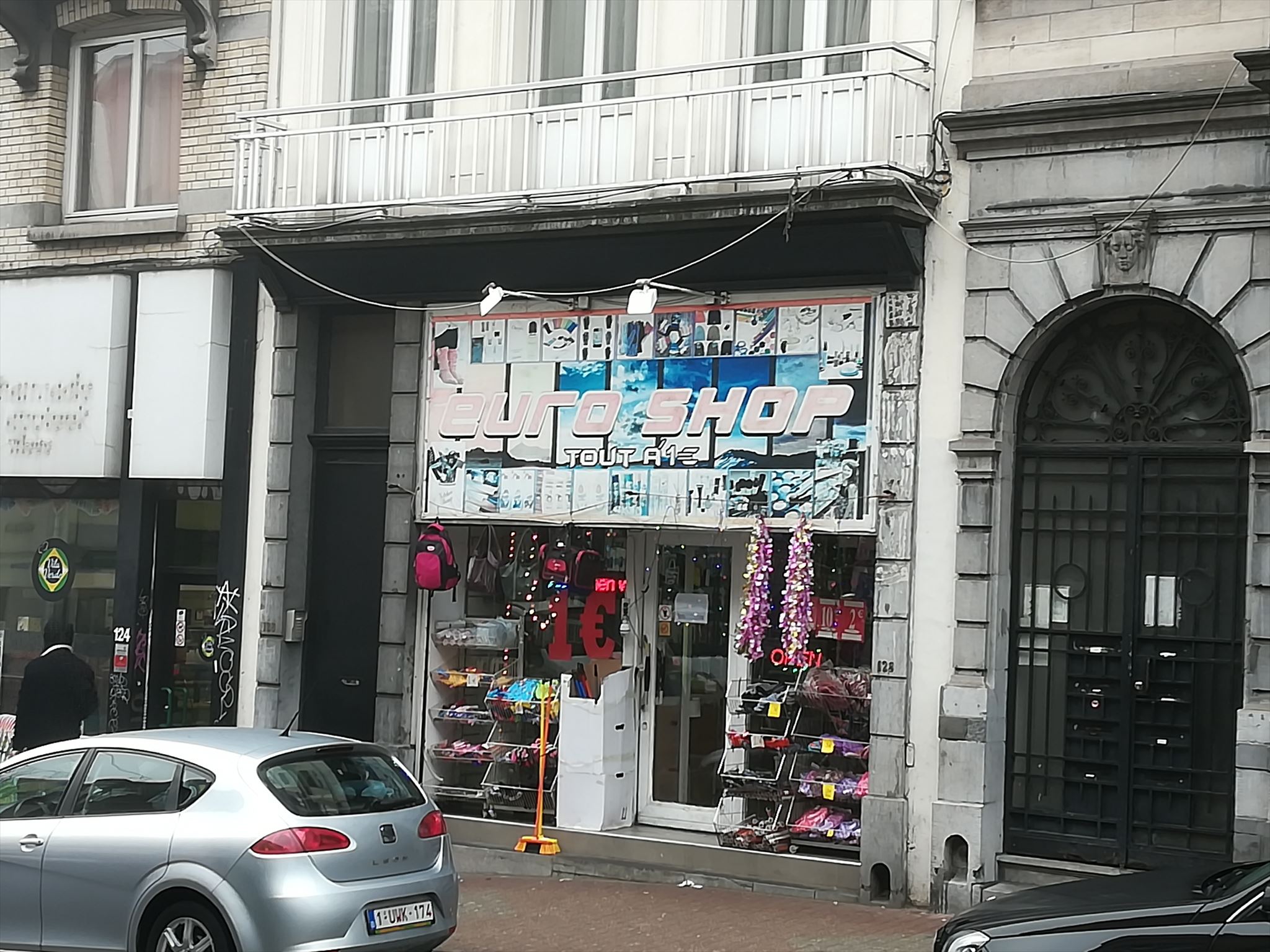 "Euro Shop Tout Á 1€" - Saint-Gilles, Belgique - Dollar Stores on ...