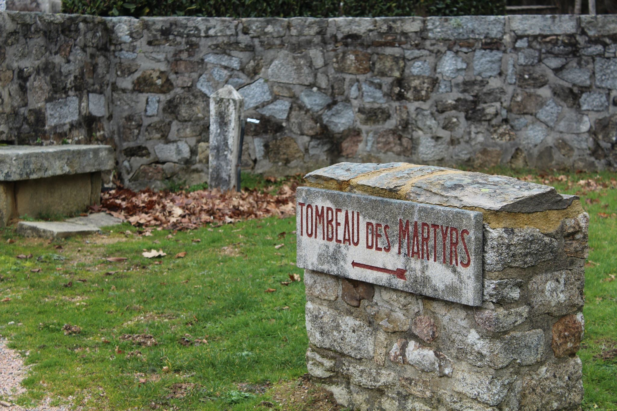 Cimetière d'Oradour-sur-Glane - Oradour-sur-Glane, France - Worldwide ...