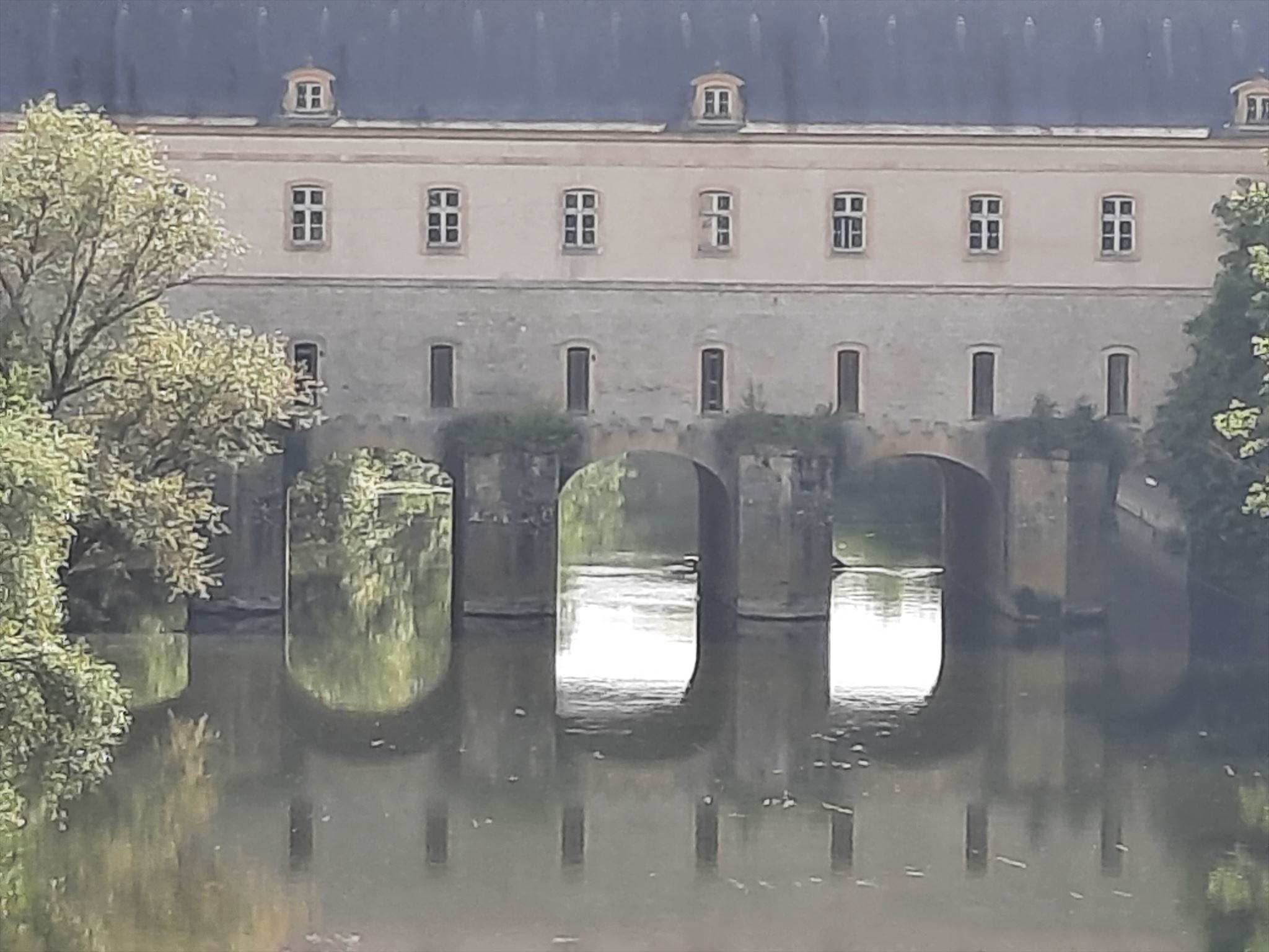 Pont-écluse sud du couronné de Yutz - Thionville, France - Arch Bridges ...