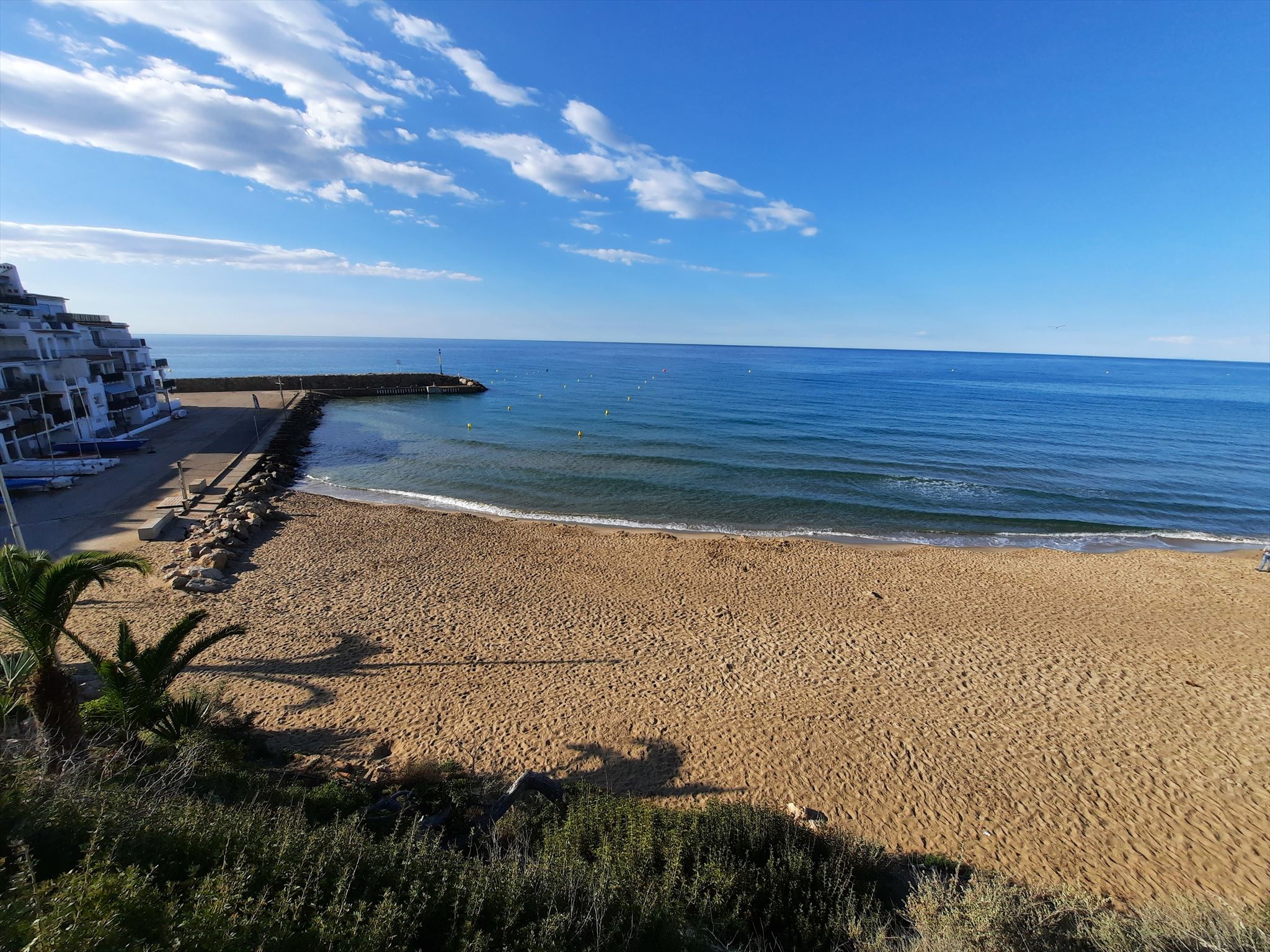 Platja Punta d'en Guineu - Roda de Berà, España - Official Local ...