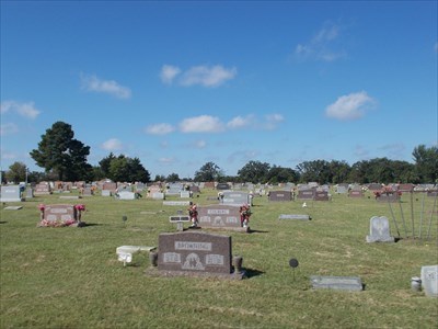 Highland Cemetery - Oilton, OK - Worldwide Cemeteries on Waymarking.com