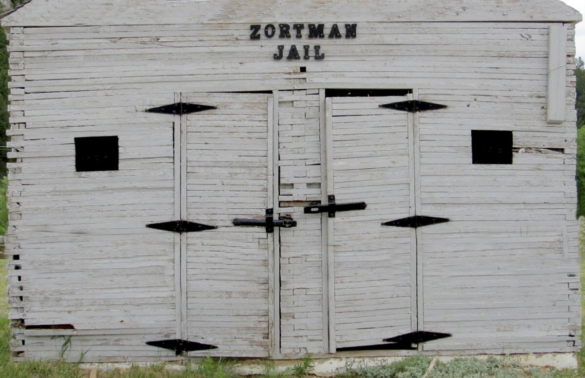 Zortman Jail - Zortman, Montana - Retired Prisons on Waymarking.com