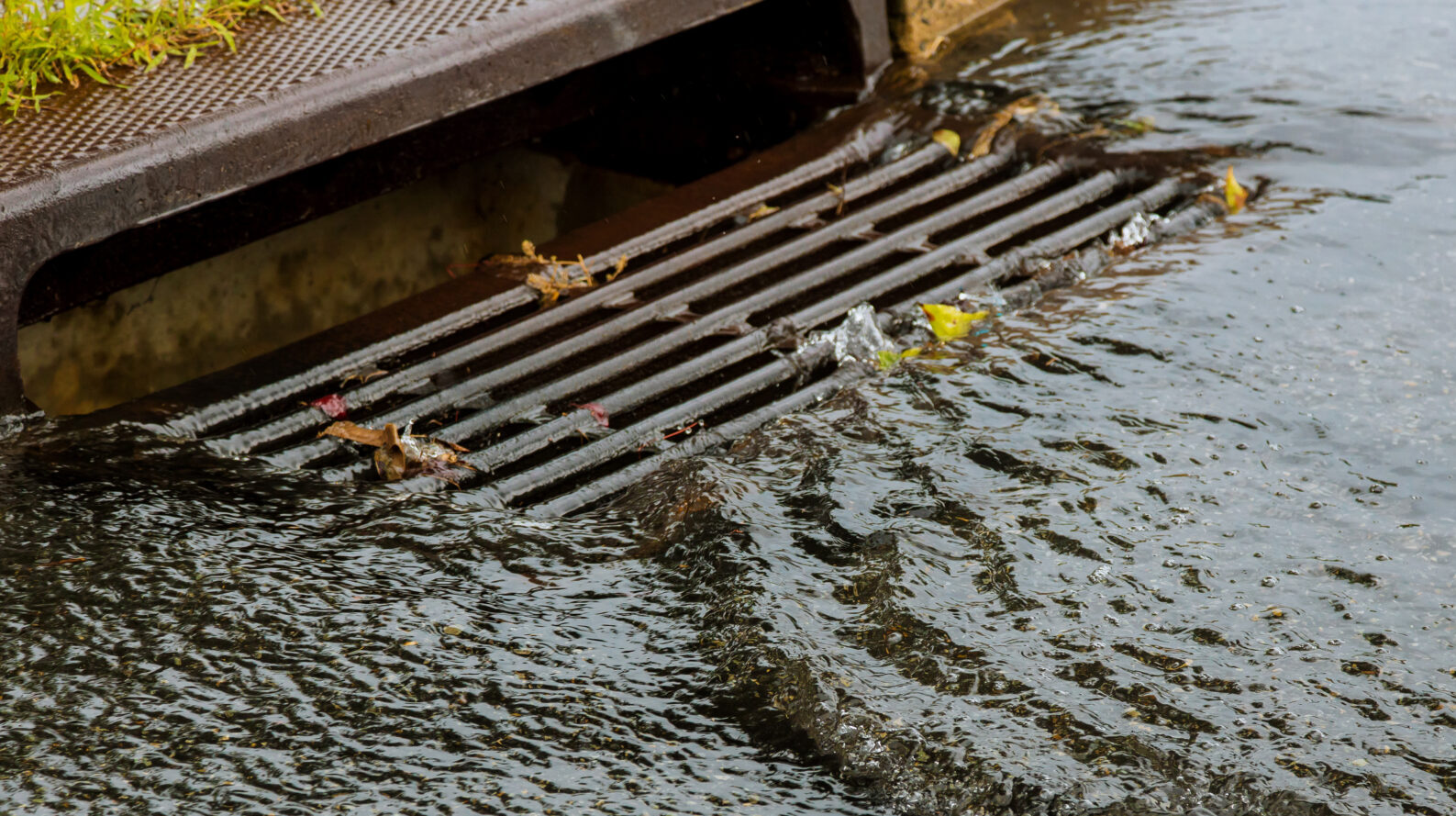 Urban Stormwater Management System Design and Construction - HalfMoon Education, Inc