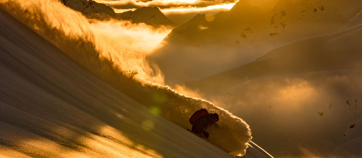 Eleven Experience - Deplar Farm Heli Skiing - Private Lodge