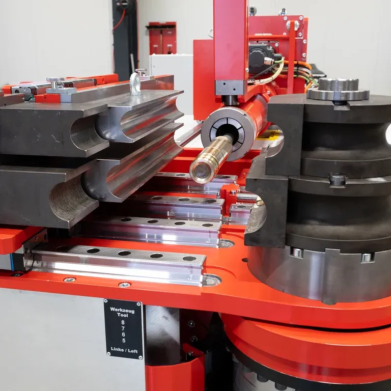 CNC Bender Terminology - Chuck Versus Collet | Advanced Tubular ...