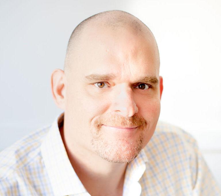 Adam Ouellette | HeySummit Speaker Network