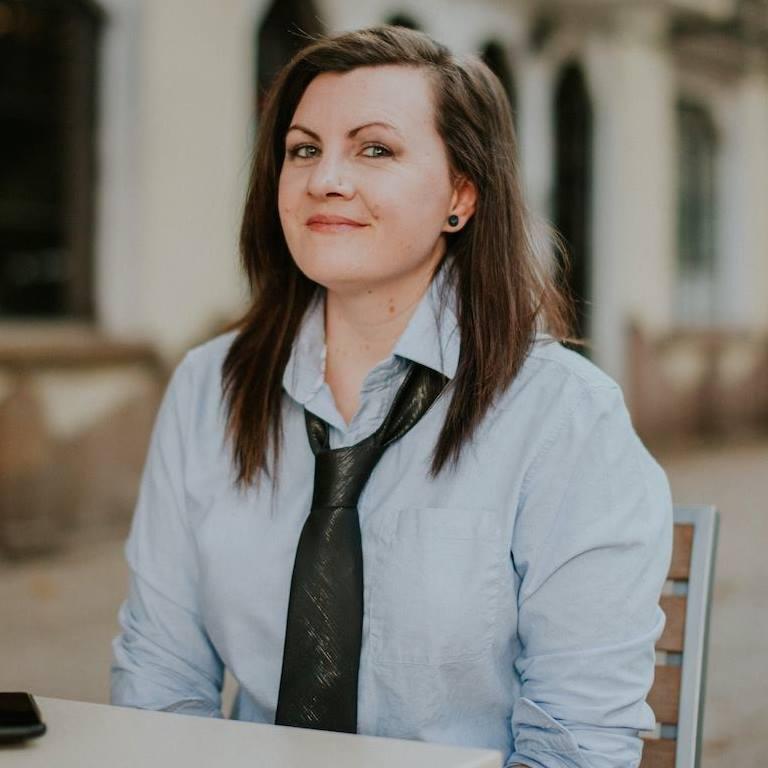 Beck Power | HeySummit Speaker Network