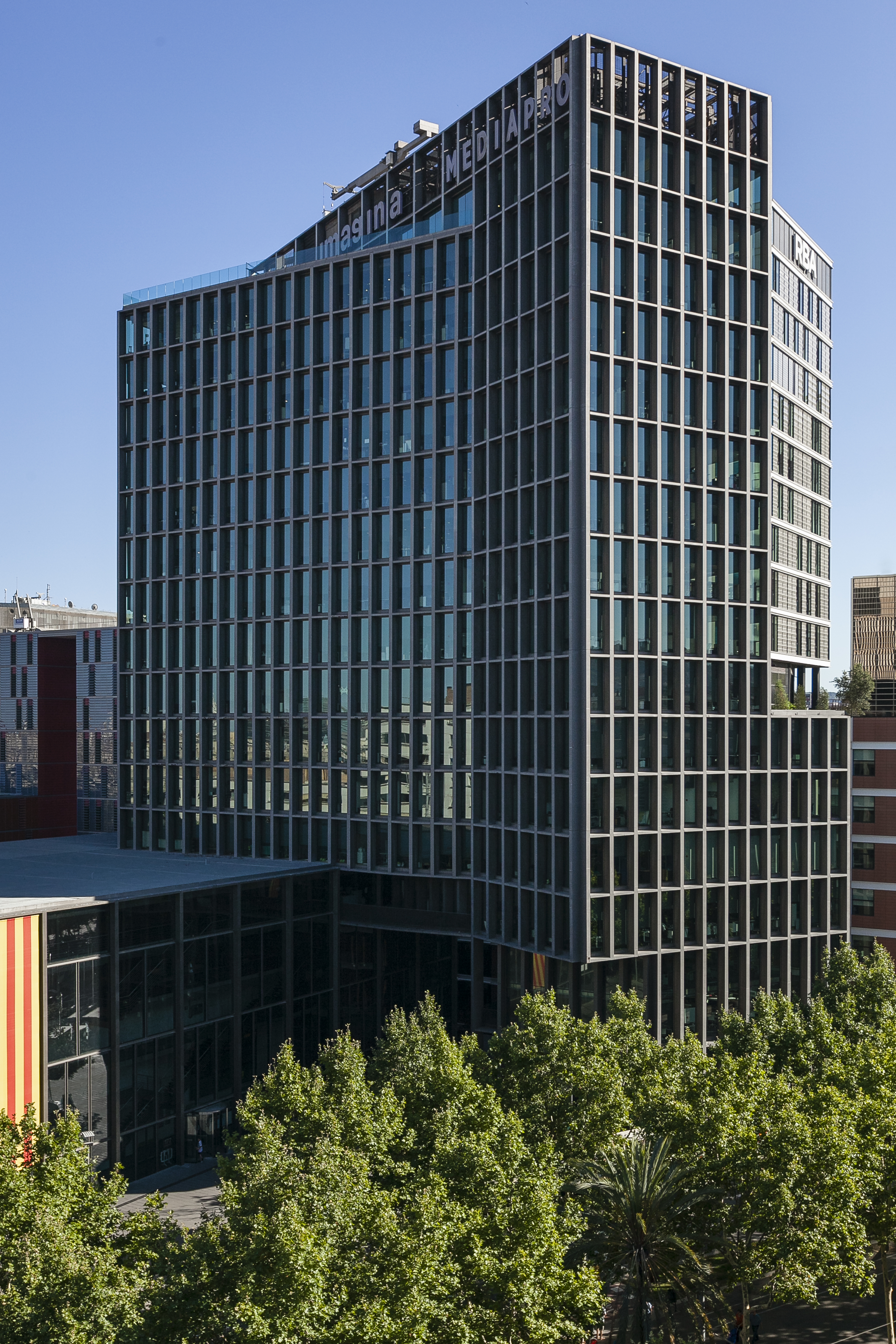 Hines Acquires Office Tower in Barcelona on Behalf of the… – Hines