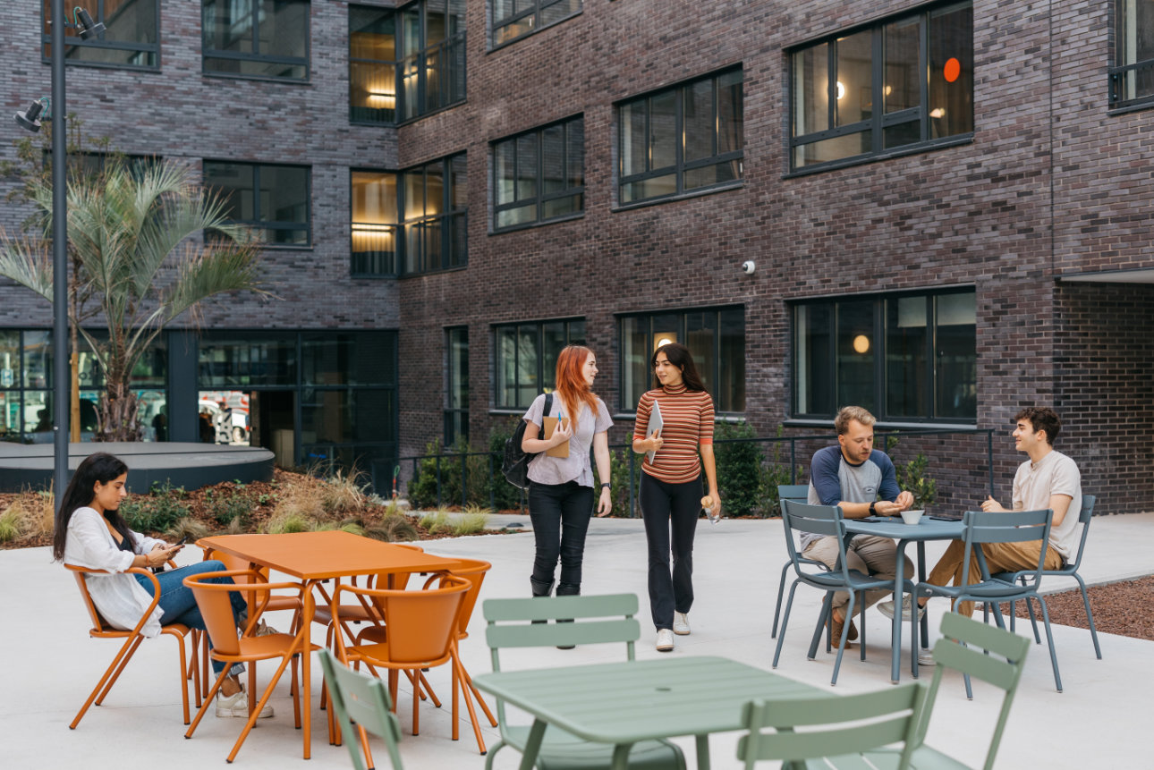 aparto Barcelona Pallars - Hines