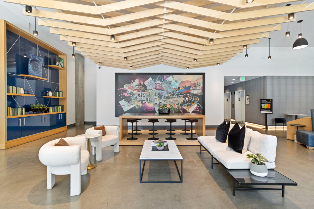 MacArthur Commons - Hines