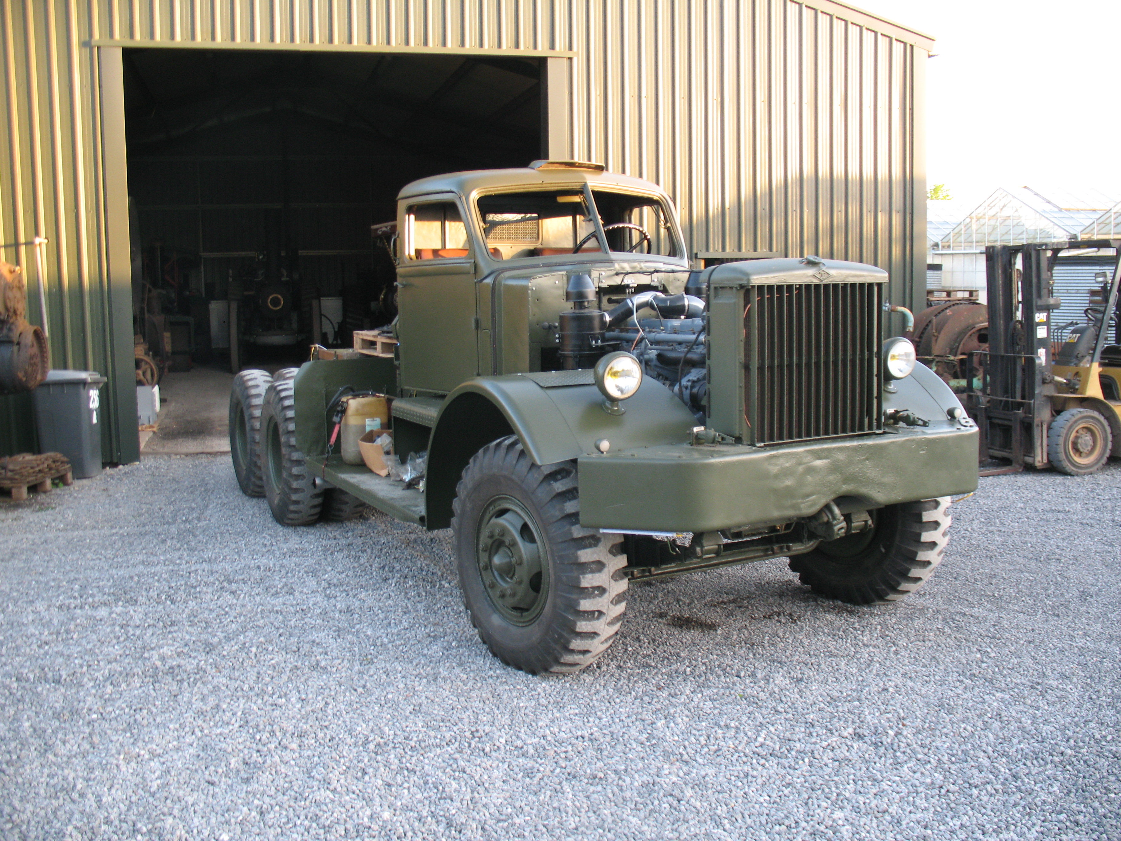 another Diamond T 980 restoration - Page 7 - Blogs of MV restorations ...