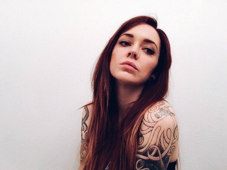 Hobart :: The Places That Hurt: An Interview with Elle Nash by Lauren ...