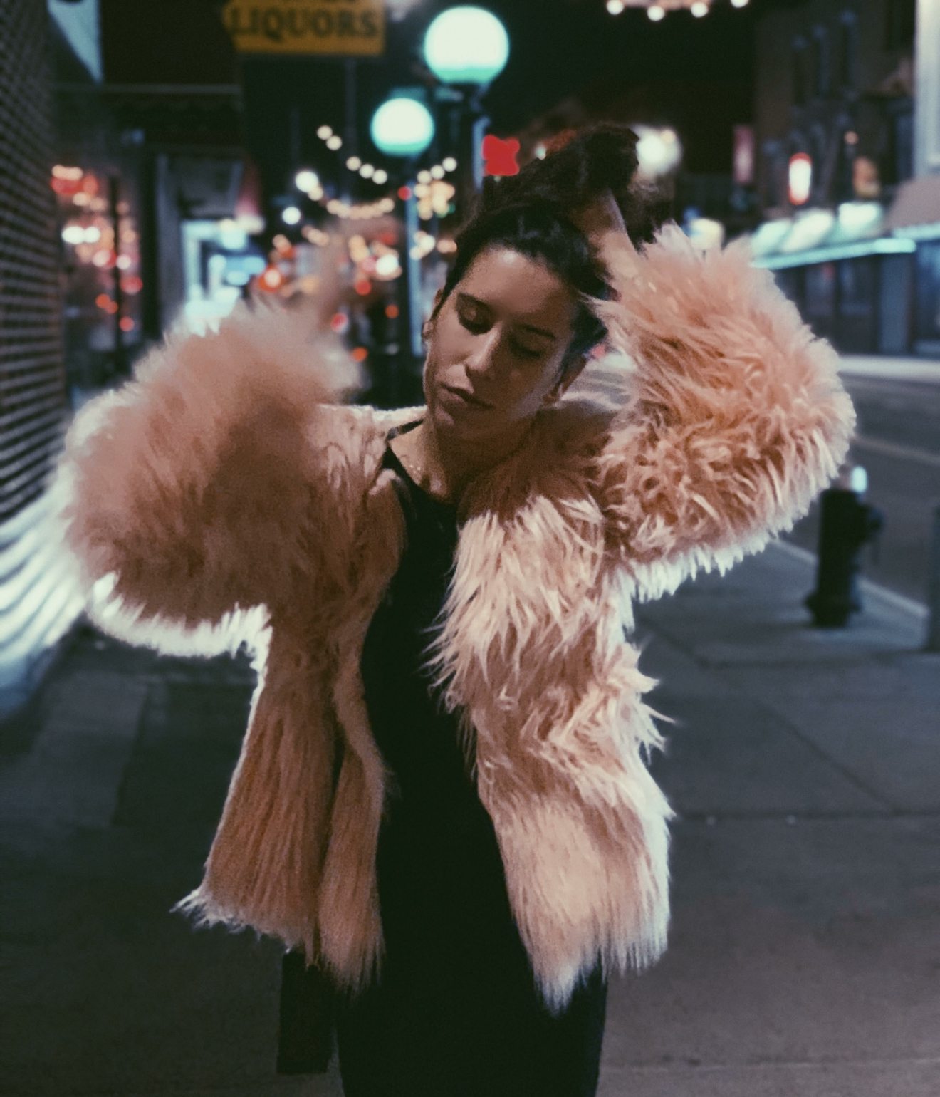 Hobart :: Wigs by Mona Kirschner