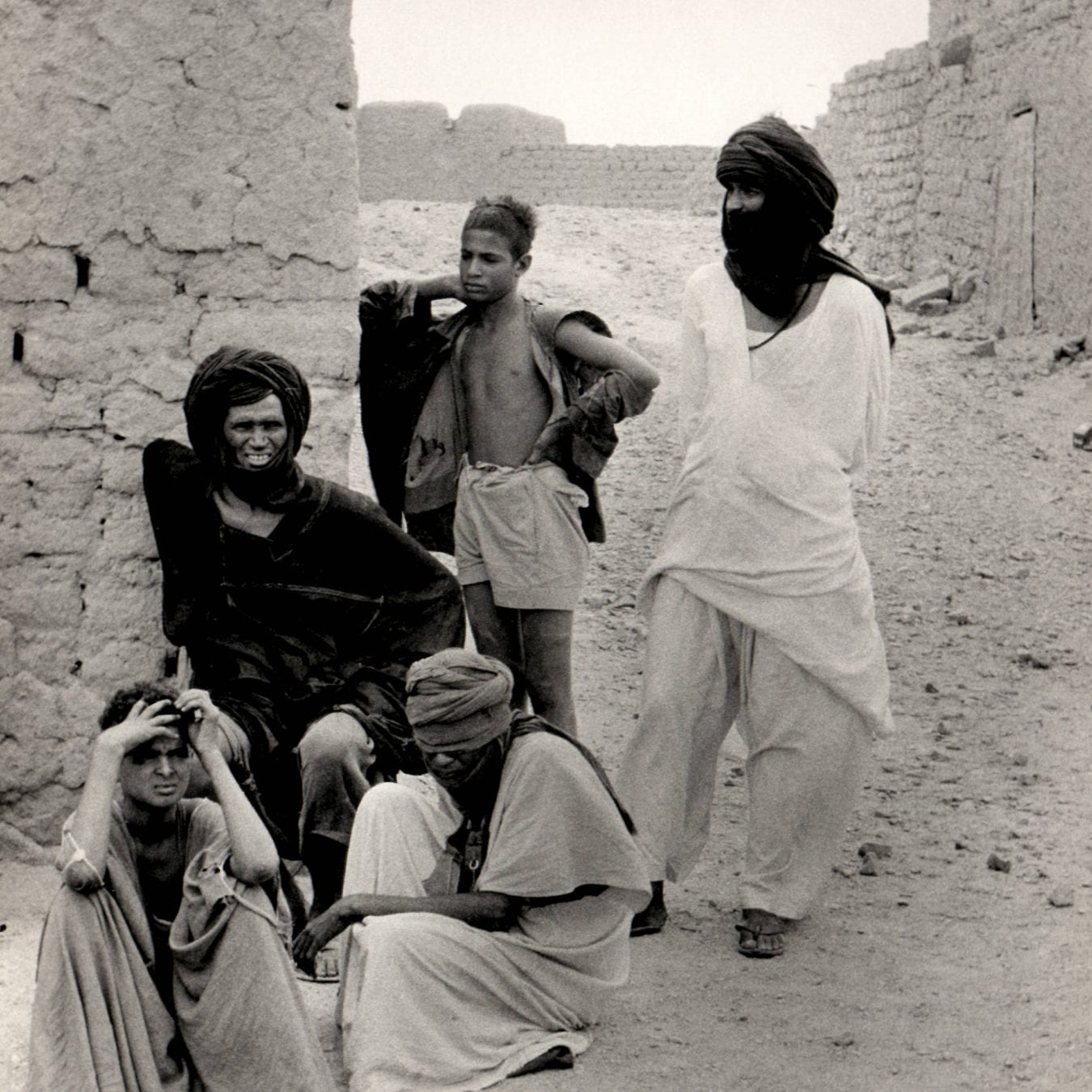 Nali Republic, Bourem, Arab Nomads - Holden Luntz Gallery