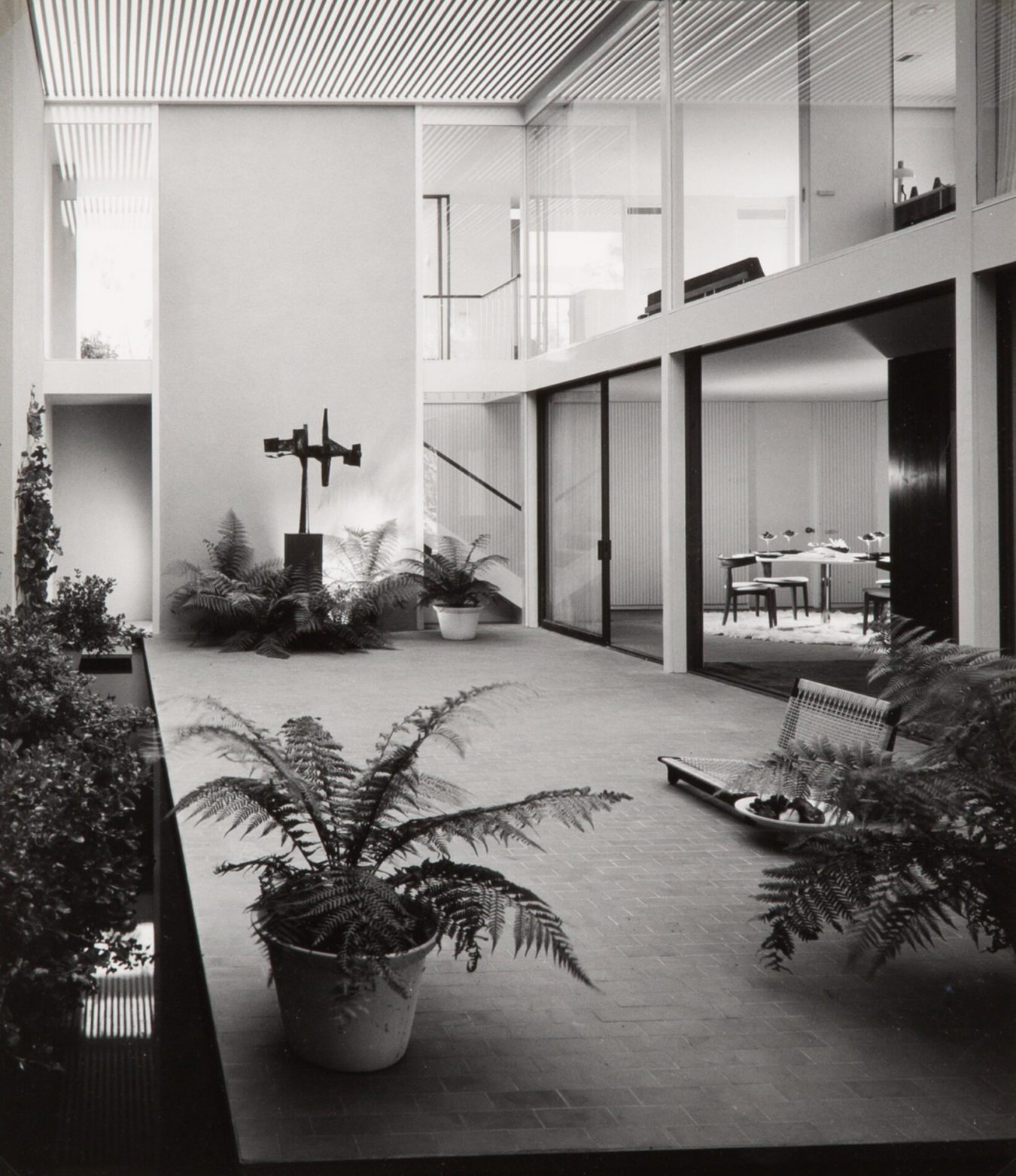 Julius Shulman | Holden Luntz Gallery