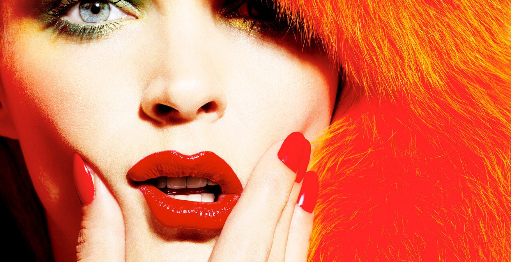 Mario Testino: Let the Sun Shine in - Holden Luntz Gallery