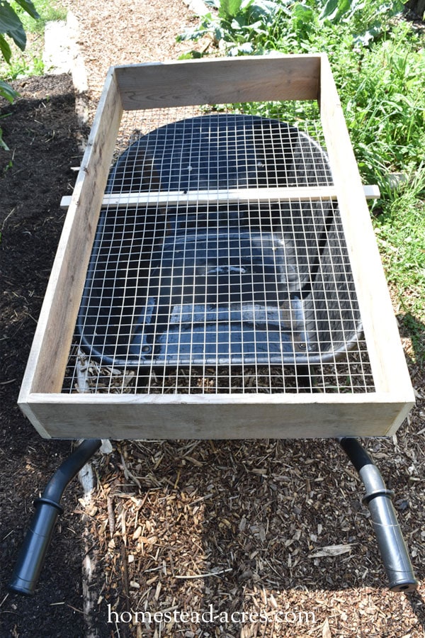Easy DIY Compost Sifter Plans And Sifting Compost Tips - Homestead Acres