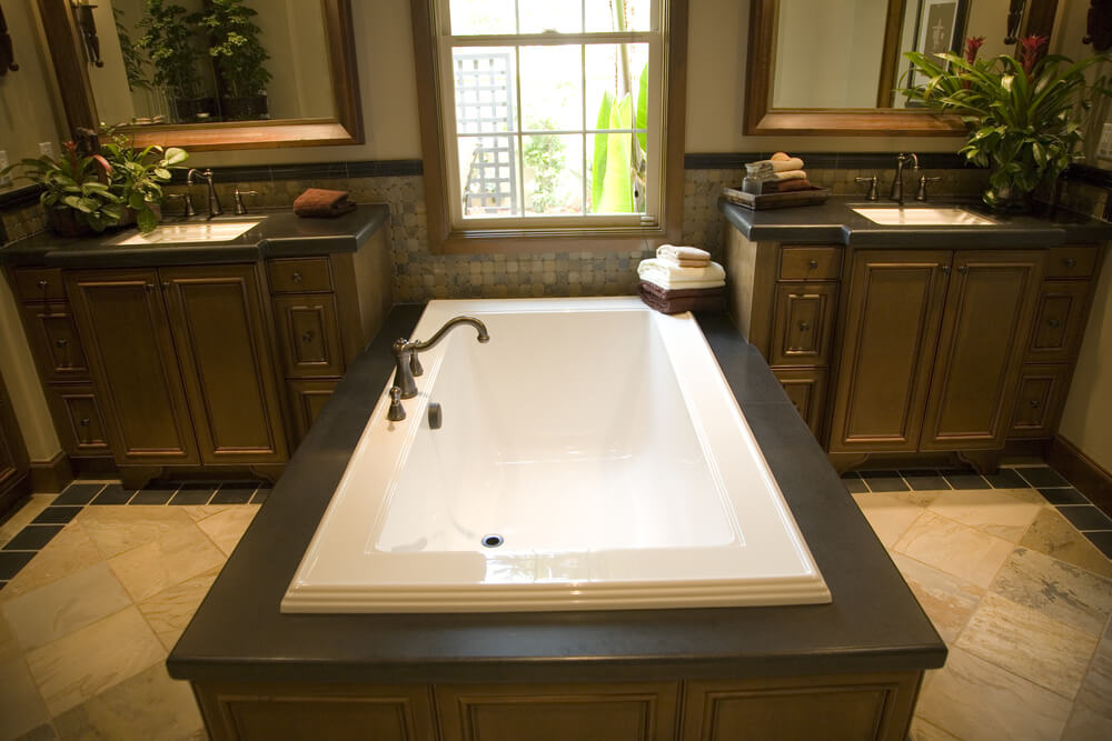 24 Soaking Tub Ideas for Your Master Bathroom