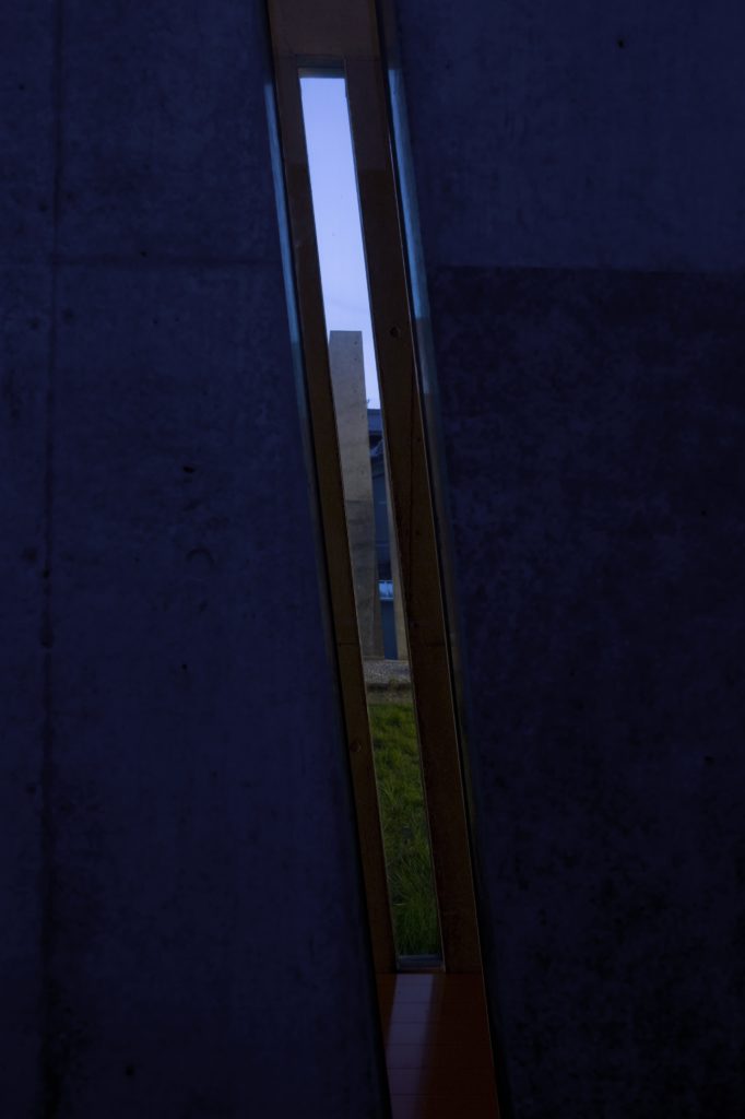 Concrete Slit House by Eastern Design Office