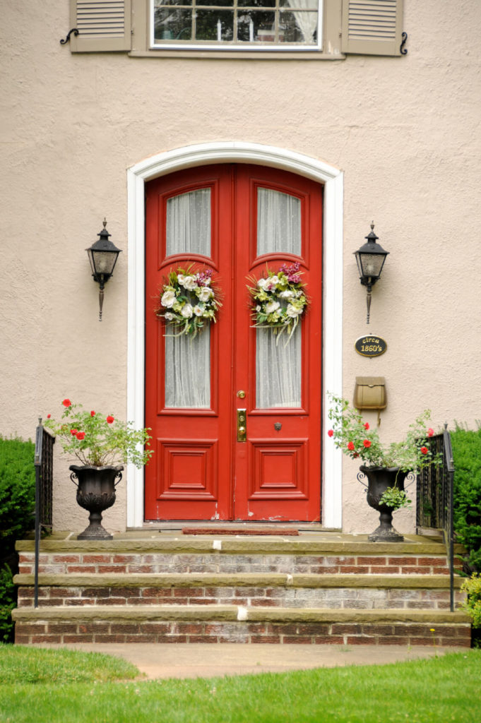 35 Different Red Front Doors (Many Designs & Pictures)