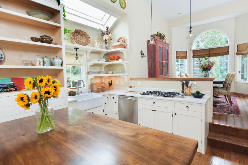 52 Beautiful Kitchens with Skylights (PICTURES)