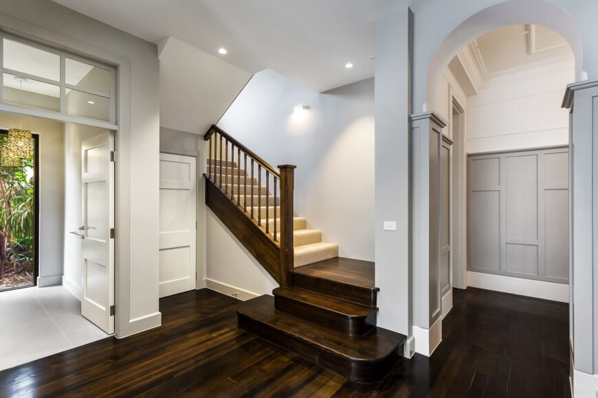 36 Different Types of Foyers and Design Ideas (100's of Photos)