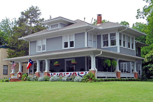 38 American Foursquare Home Photos PLUS Architectural Details