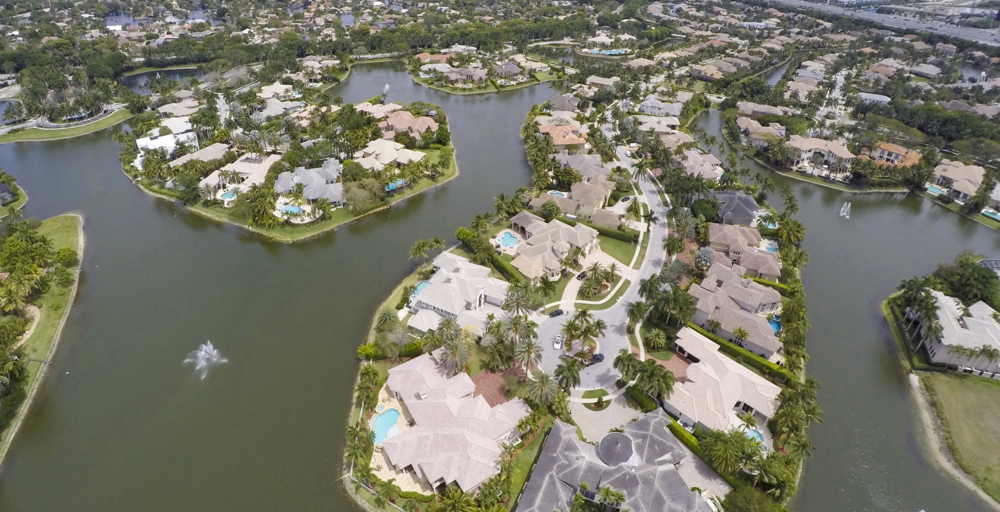 366 Sweet Bay Ave | Hometakes